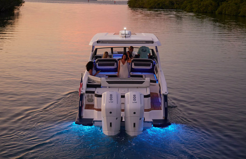 The Cobalt Outboard Series: The Ultimate Lifestyle on the Water ...