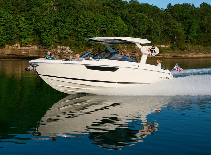 Walkthrough the All-New R31 from Cobalt Boats - Cobalt Boats